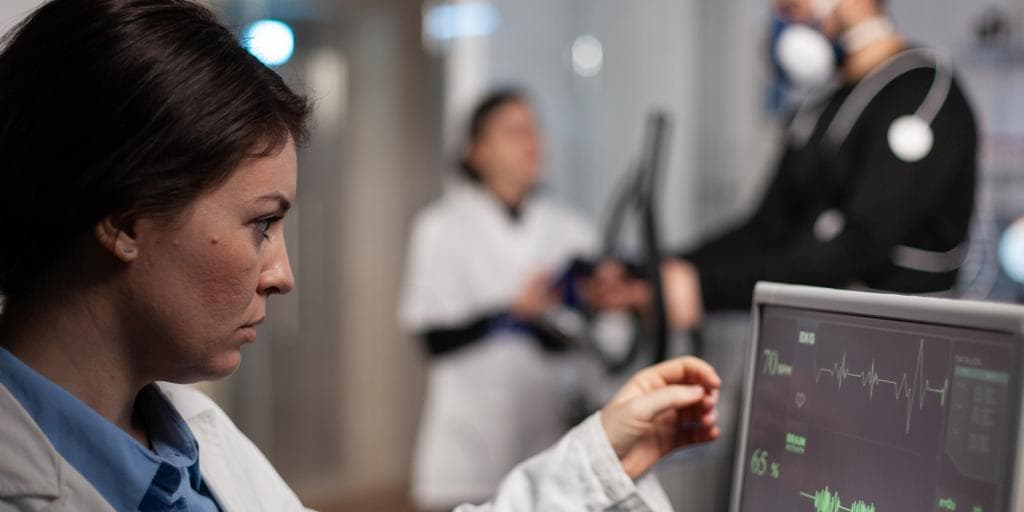 Mengenal Elektrokardiogram (EKG) Pentingnya Deteksi Dini Kesehatan Jantung